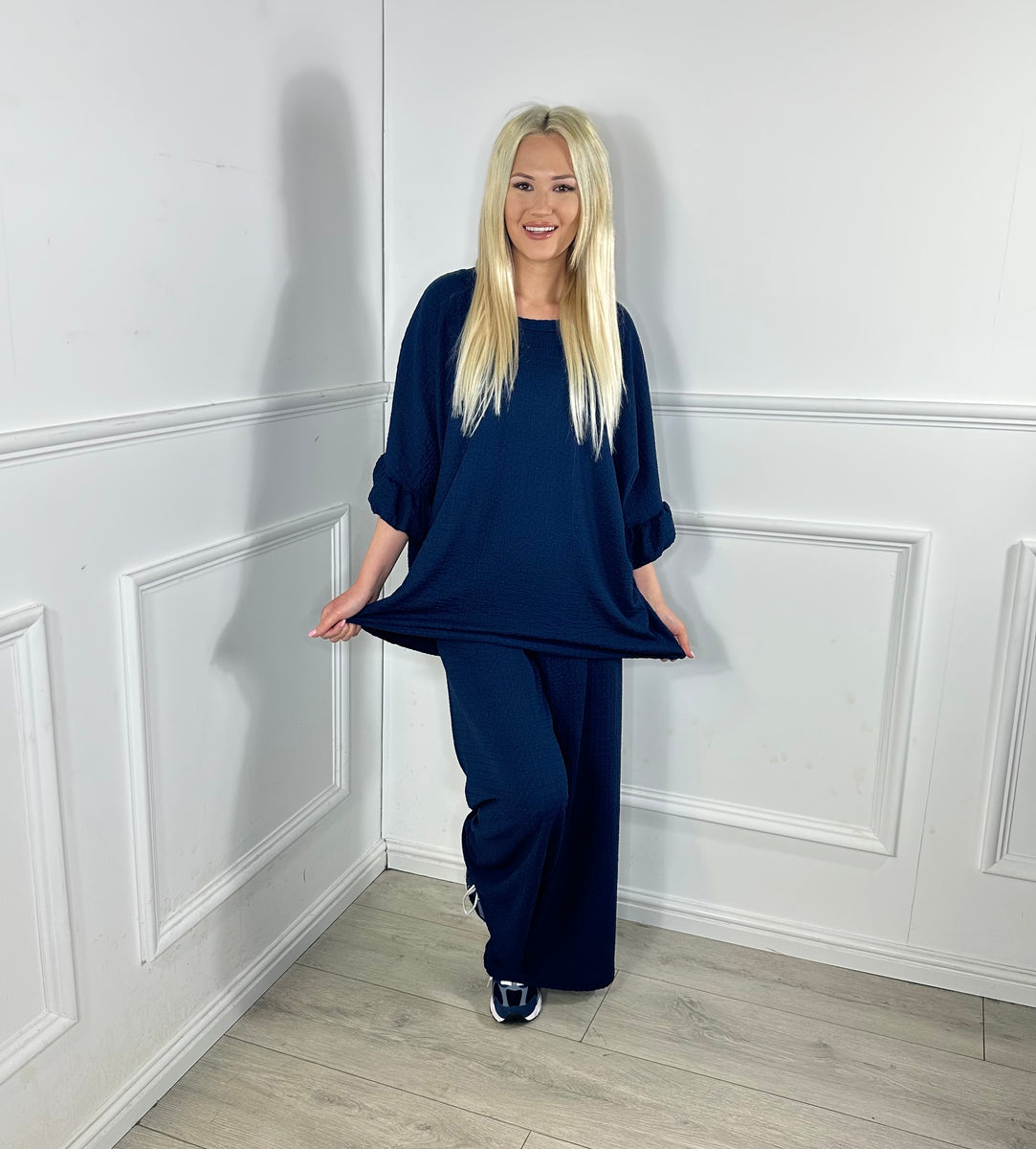 Nancy Fluted Sleeve Suit (Curve Range) – Dizzy Fashions