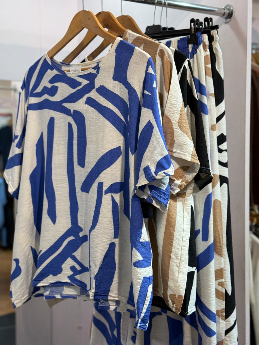 Grafetti Suit – Dizzy Fashions